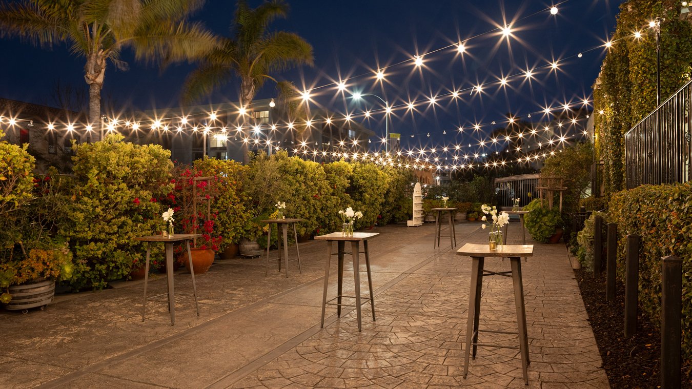 Cuvier Club: Classic Seaside Venue in La Jolla CA