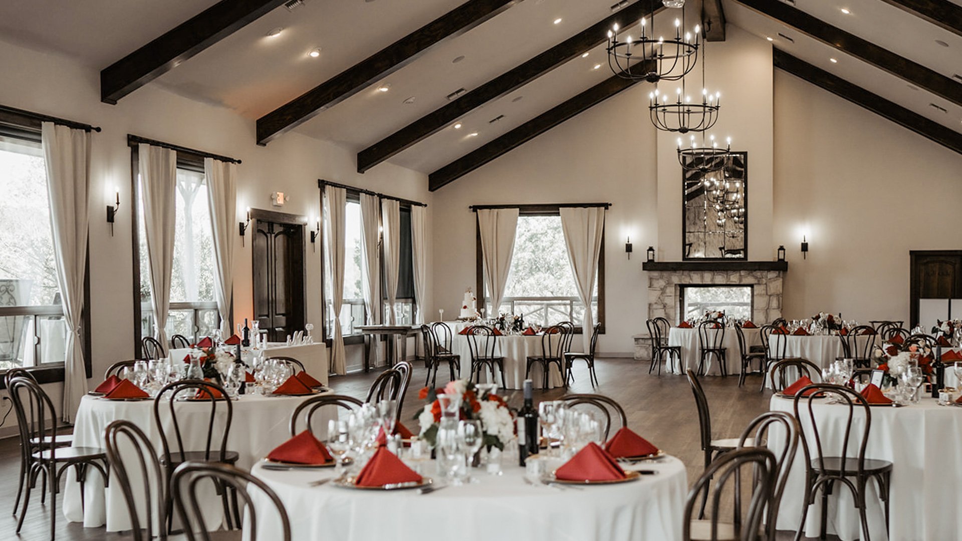 Scenic Springs: Hill Country Views, Rustic Elegance in Helotes TX