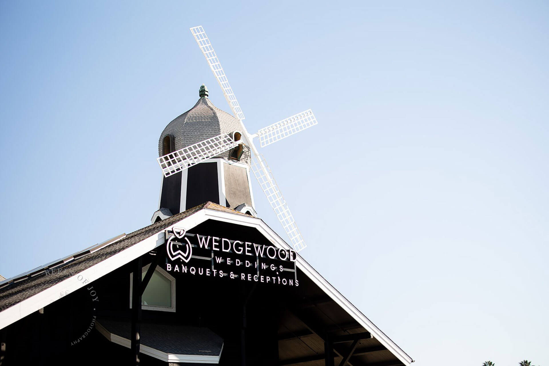 Carlsbad Windmill: Tradition Meets Modern Luxury in California