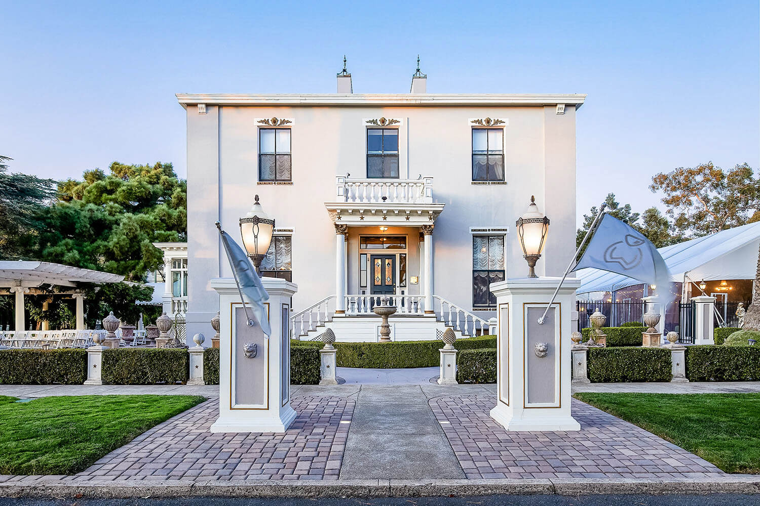 Jefferson Street Mansion: Bay Area's Premier Event Venue, CA