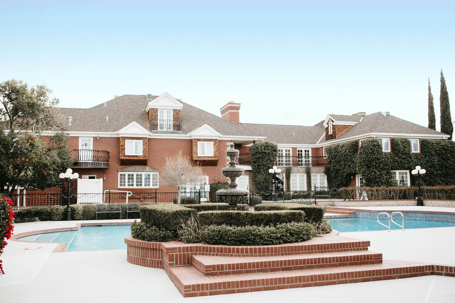 Stonebridge Manor: English-Garden Oasis in Mesa AZ